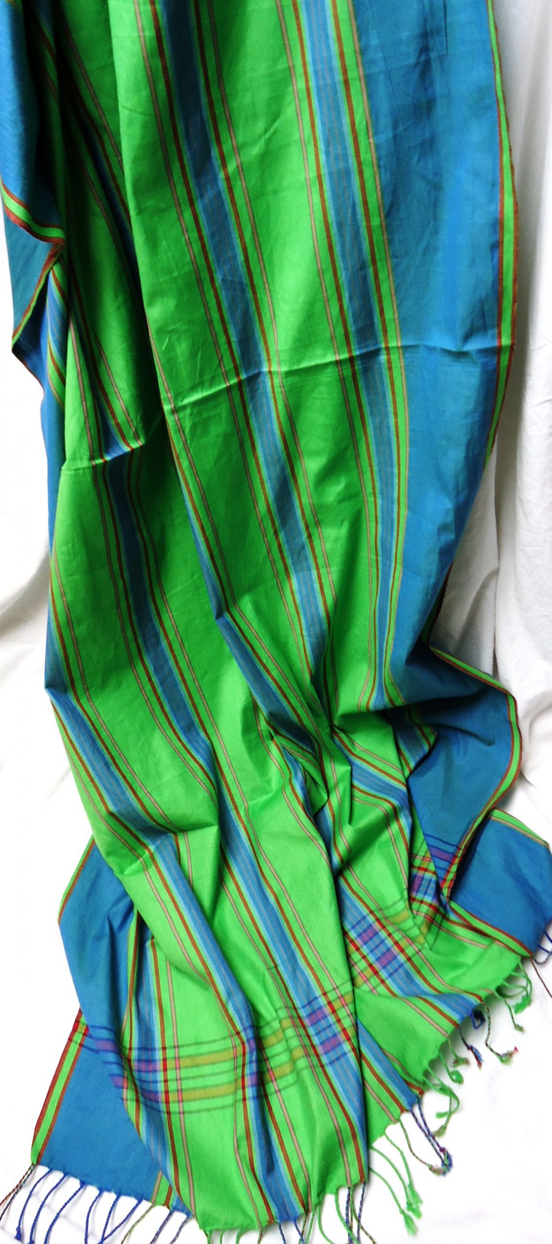 all about kikoys, energyline kenia. soft kikoy handdoeken shawls zijdeglans